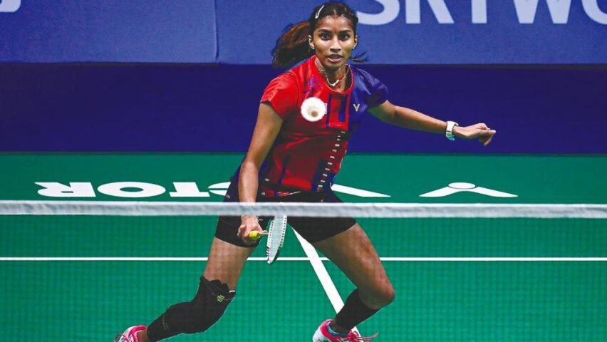 Malaysia's Kisona Defeats Former World No. 1 Badminton Champion