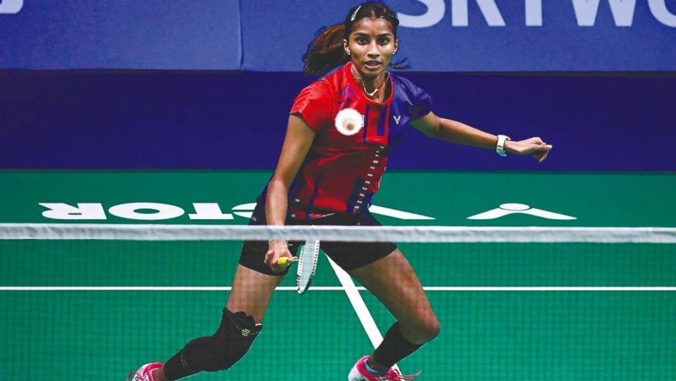 Malaysia's Kisona Defeats Former World No. 1 Badminton Champion