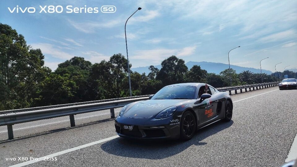 Capturing Porsche 100 Drive Event With vivo X80 Series