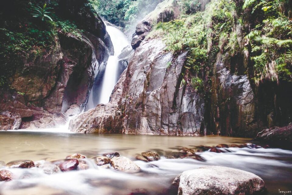 Enjoy your vacation at these nine famous waterfalls in Malaysia right now!