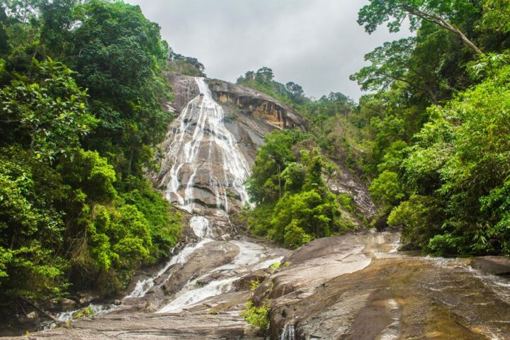 Enjoy your vacation at these nine famous waterfalls in Malaysia right now!