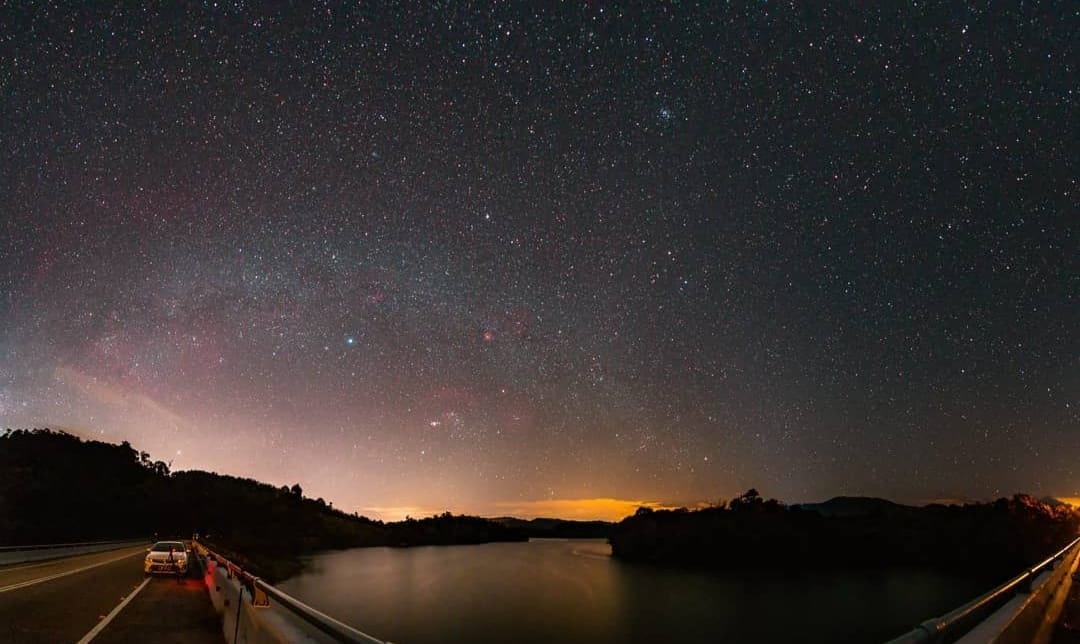 Stargazers, check these 5 popular stargazing spots in Malaysia now!