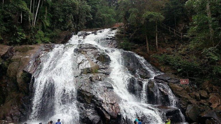 9 Famous Waterfalls in Malaysia That Are Worth a Visit!