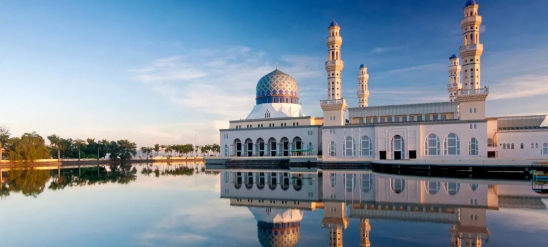 List of Unique & Beautiful Mosque in Malaysia to Blow Your Mind