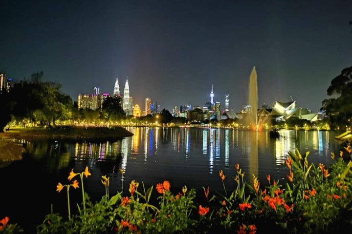 Lookout Point in KL and Selangor For This NYE Firework View!