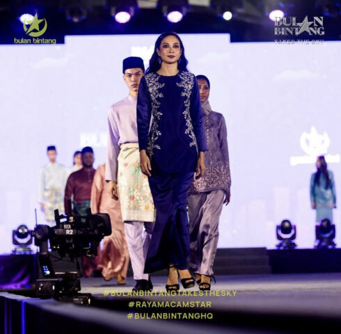 Bulan Bintang ‘Takes The Sky’ Fashion Show Listed In Malaysia Book Of ...