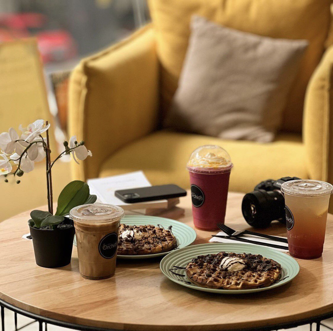 A Perfect Blend: Books, Coffee & Cozy Vibes @ Orchid's Library Cafe