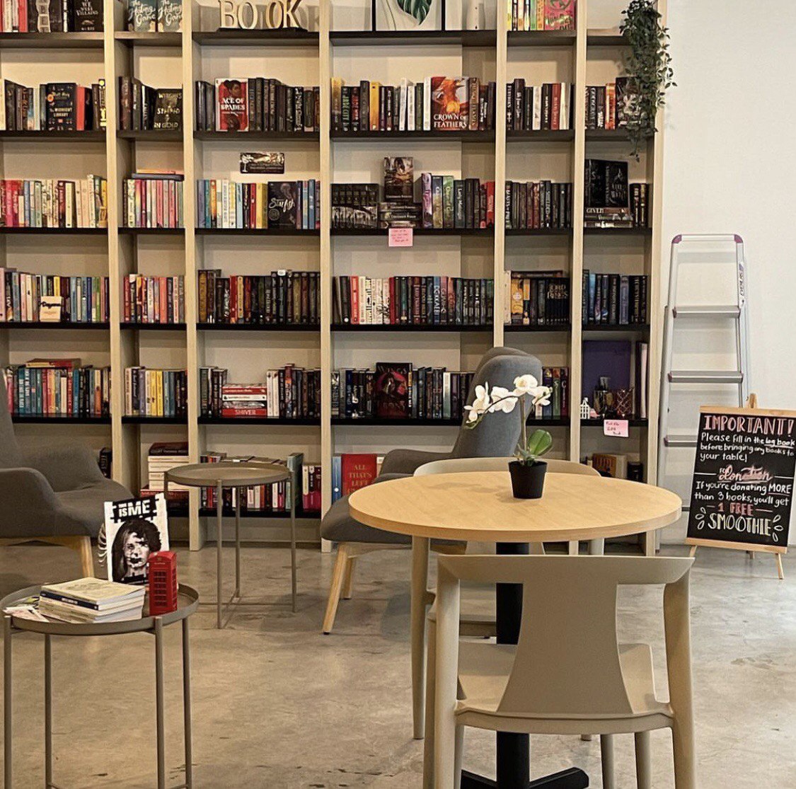Orchid's Library Cafe: A Perfect Place For All The Books Lovers